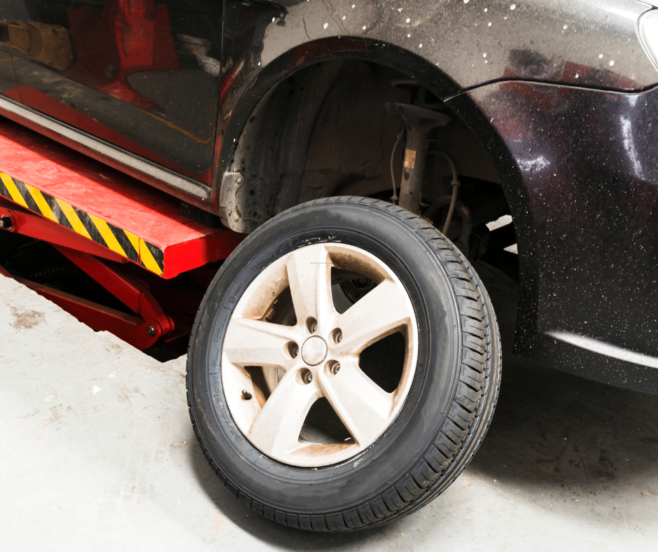 Essential Tire Change Tips: Quick Guide by Mableton Towing
